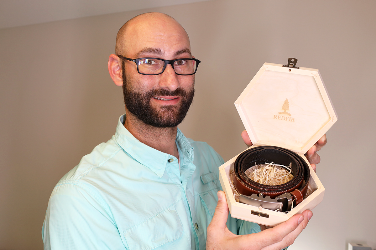 Jak nositel klasických pásků zhodnotil automatický opasek REDFIR? - REDFIR